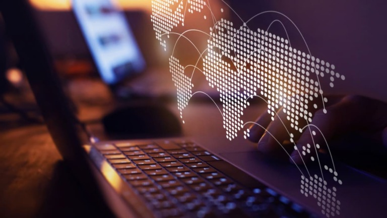 GDS System: What Is It, Types, Major GDS Systems, How to Use and Choose